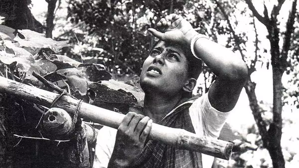 Revisiting Mrinal Sen’s ‘Calcutta ’71’ - Frontline