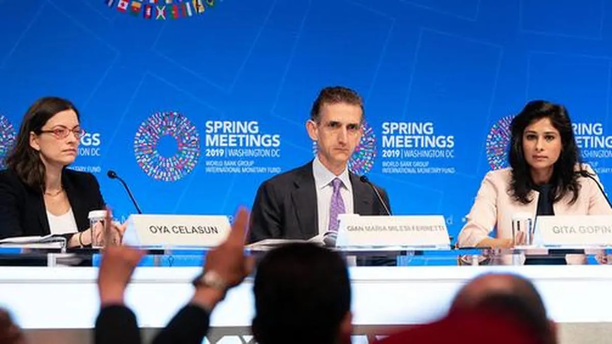 Blind conservatism - Frontline