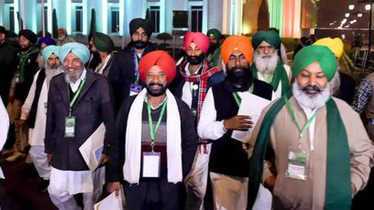 Long march to peasant unity - Frontline