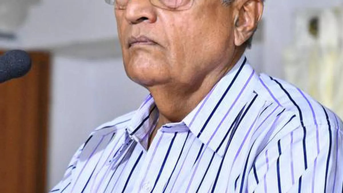 Dr Ashok Dhawale: ‘Crisis has engulfed agrarian society’ - Frontline