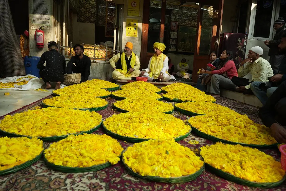 Photo Essay | Spring in the step: Celebrating Basant Panchami at Delhi ...