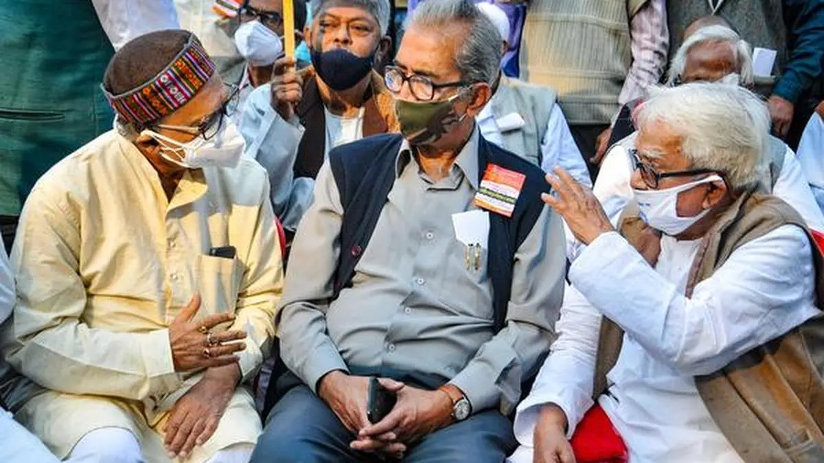 The Left and the Congress seek to regain relevance in Bengal politics ...