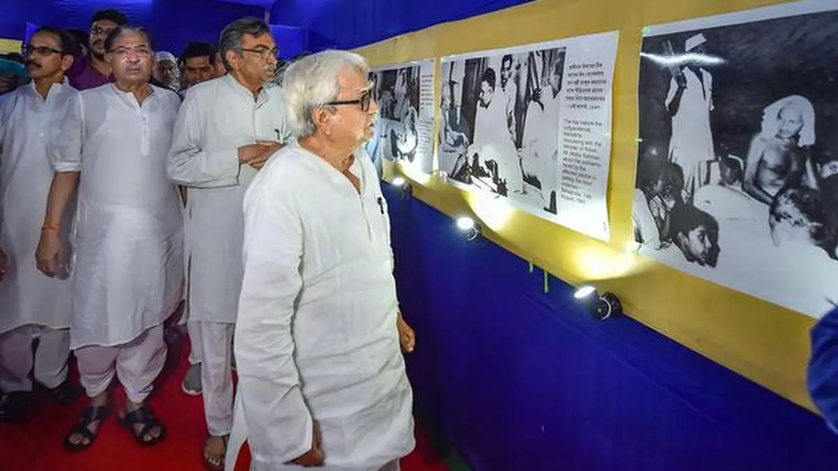 Congress, Left Front in Bengal join forces for Assembly byelections ...