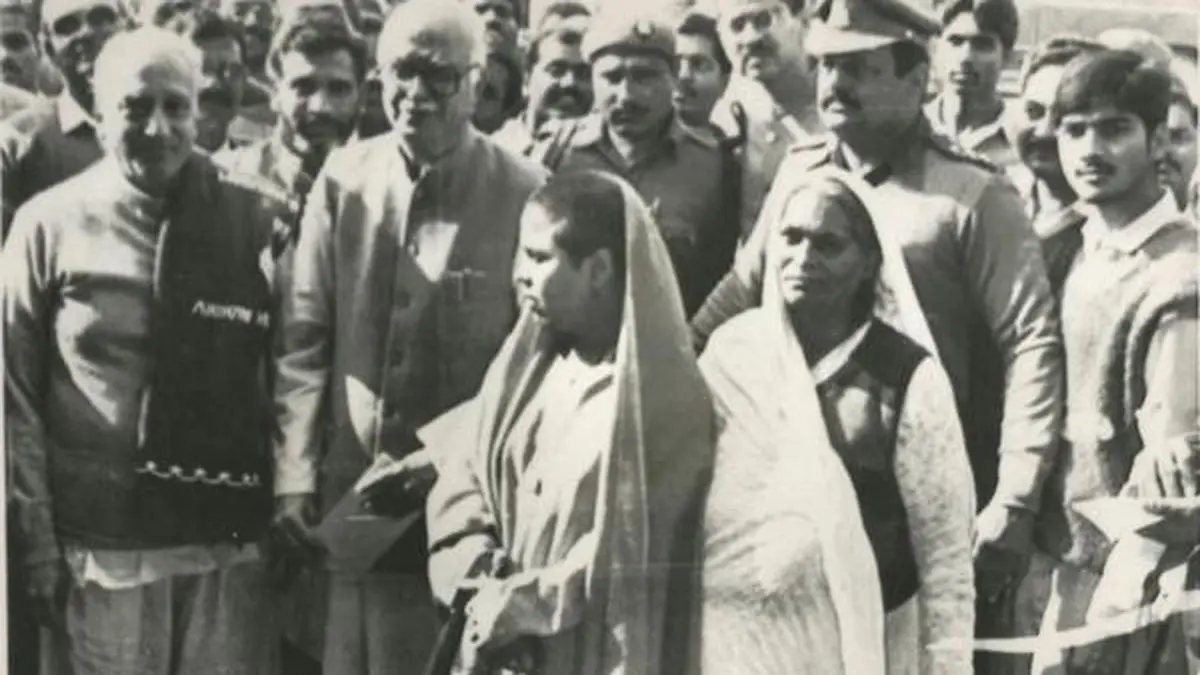 Babri Masjid Demolition Special Cbi Court Acquits All 32 Accused