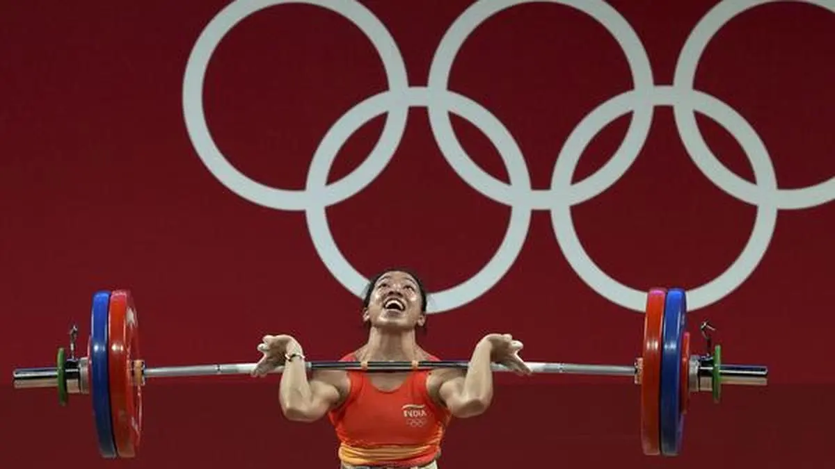 Mirabai Chanu wins silver in women’s 49 kg weightlifting in the Tokyo ...
