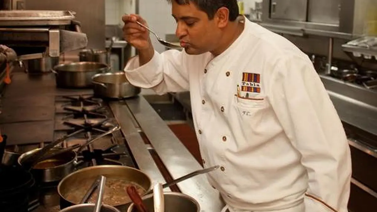 Celebrity chef Floyd Cardoz of Bombay Canteen fame dies in U.S. of ...