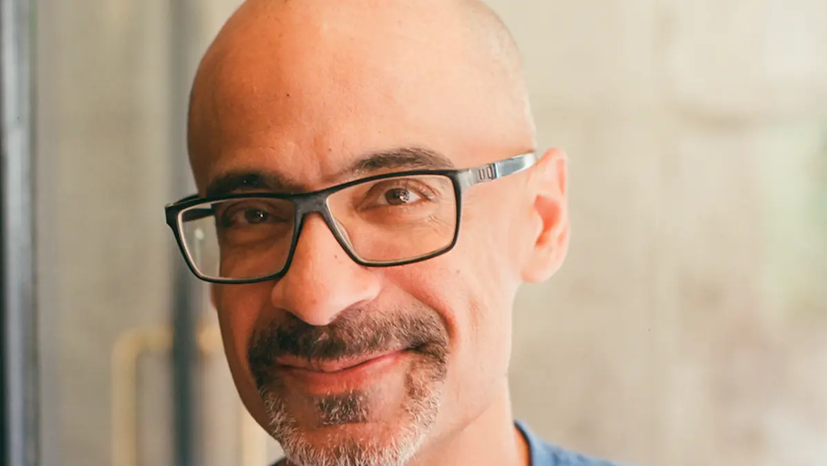 Reading Itself is the Comfort: Junot Díaz - Frontline