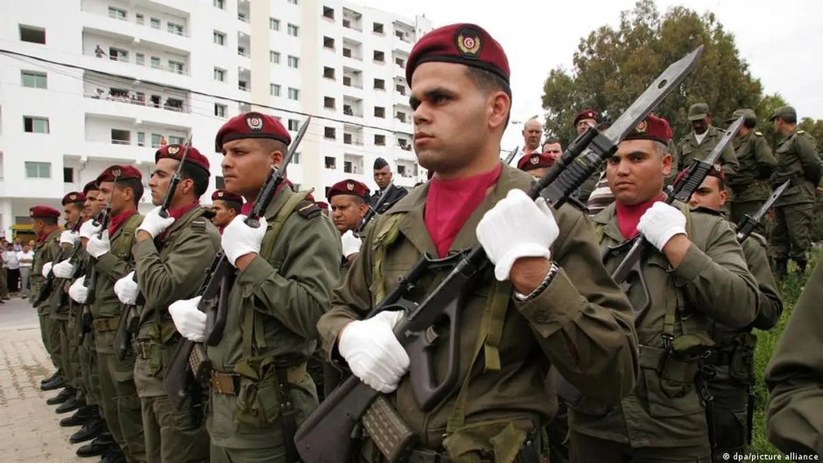 Tunisian crisis: Role of the military - Frontline