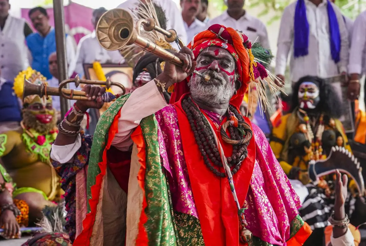 Karnataka Caste Census 2025: Siddaramaiah Faces Resistance from ...