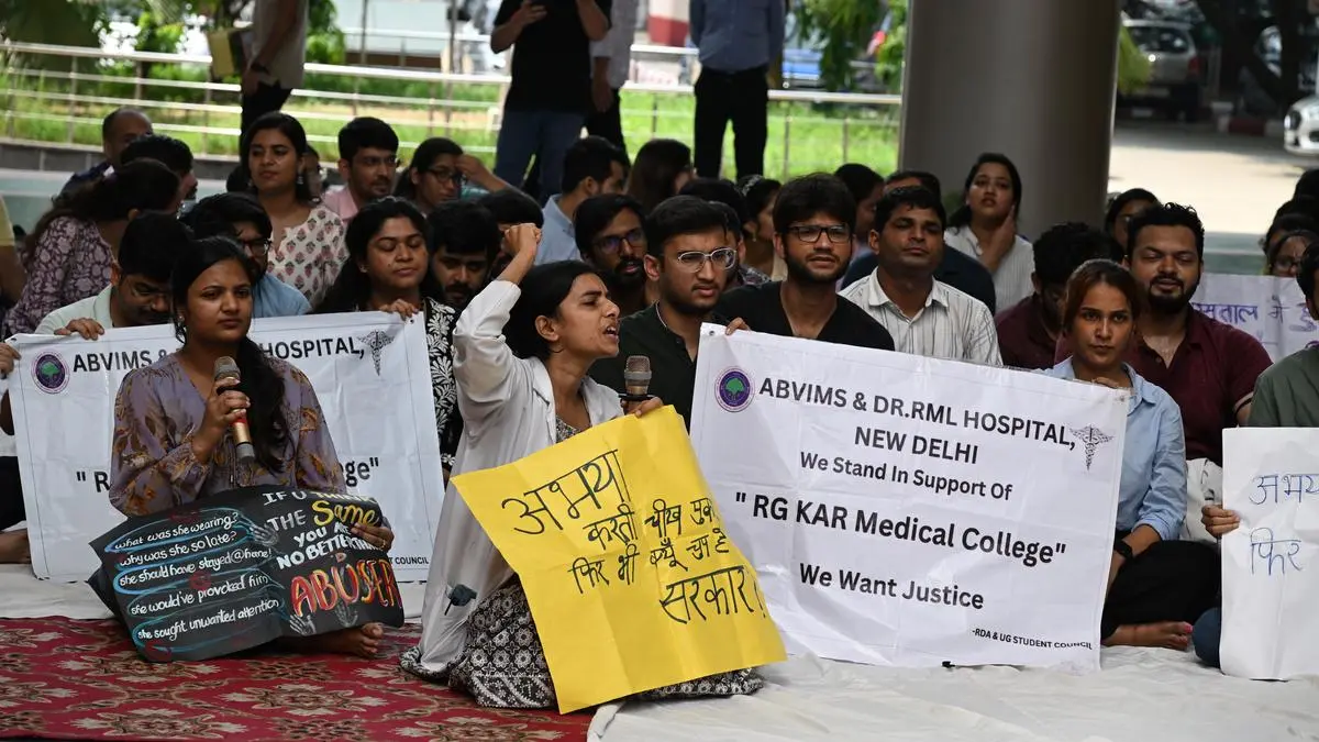 Delhi Rises in Outrage Against the Rape of Kolkata Doctor - Frontline