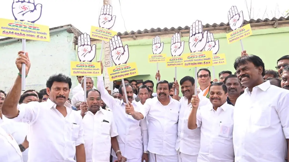 TAMIL NADU | Struggle within AIADMK in focus ahead of Erode East Assembly byelection - Frontline