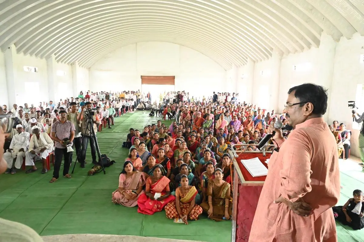 ‘A pro-incumbency tsunami is coming’: Sudhir Mungantiwar - Frontline