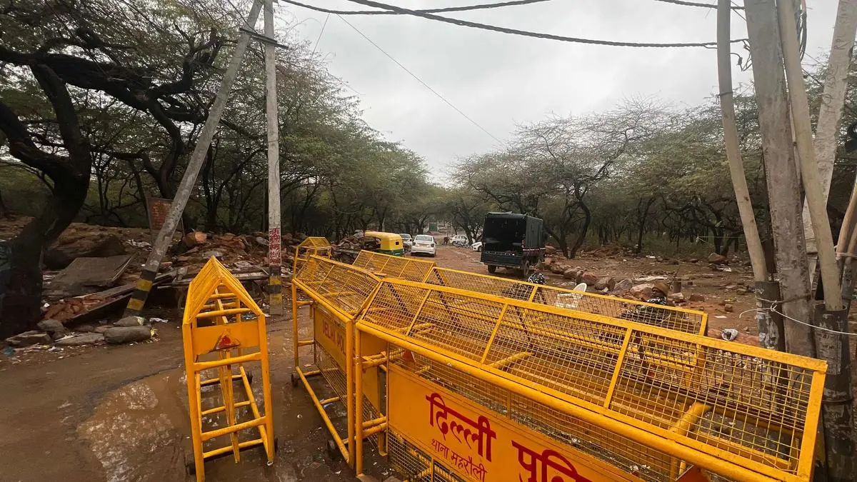 Delhi Development Authority wipes out centuries-old mosque in Mehrauli ...