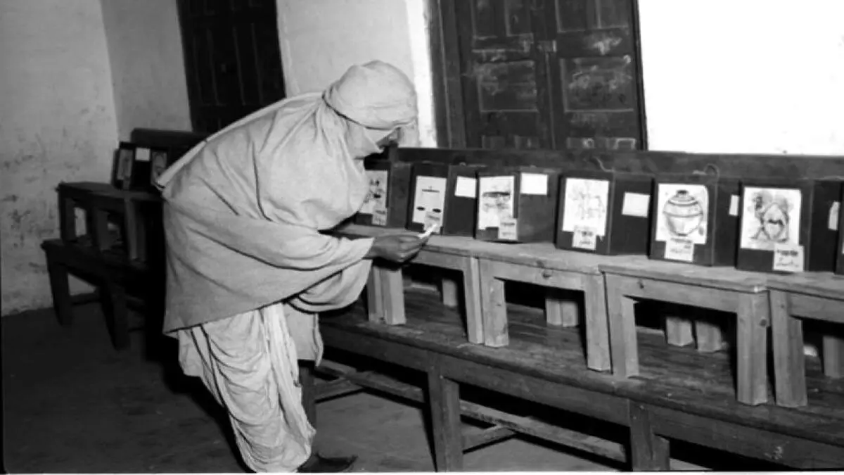 1951-52: First ever general election - Frontline