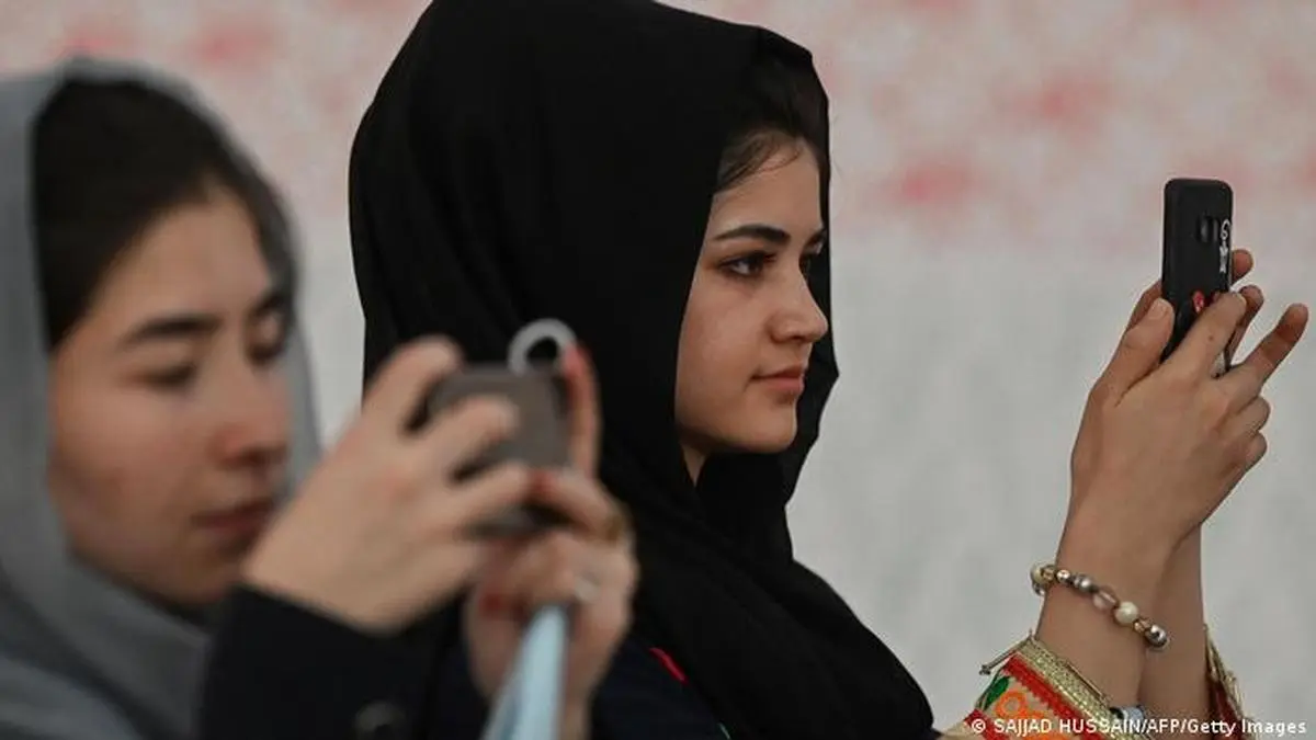 Afghanistan: Safe messaging, without the internet - Frontline