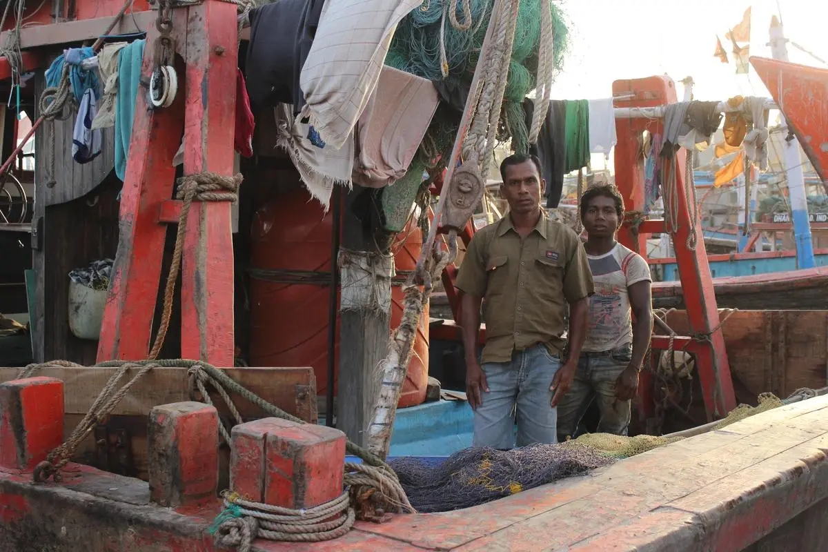 PHOTO ESSAY | Out at sea - Frontline