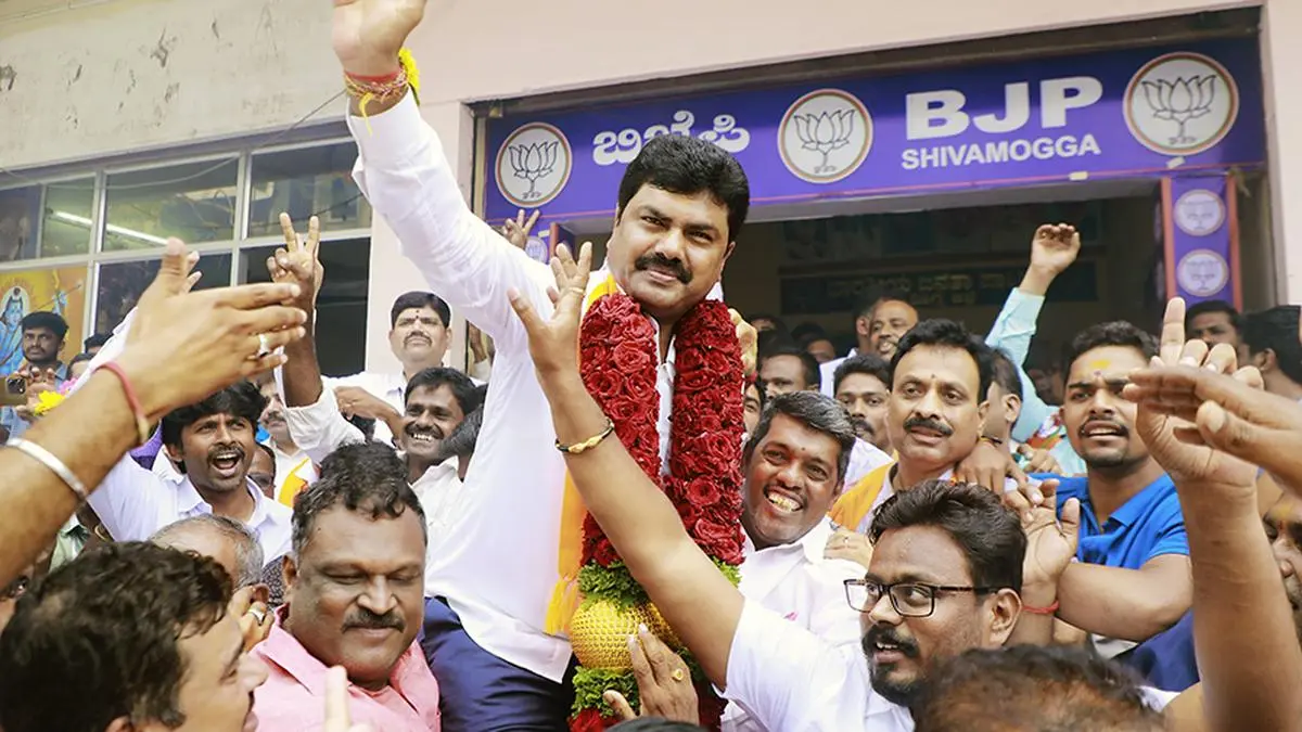 BJP-JD(S) alliance restricts Congress to nine seats in Karnataka. The election results again ...