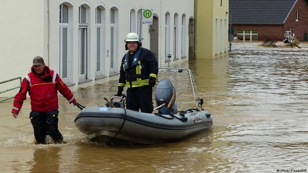 Germany: Thousands evacuated amid devastating floods - Frontline