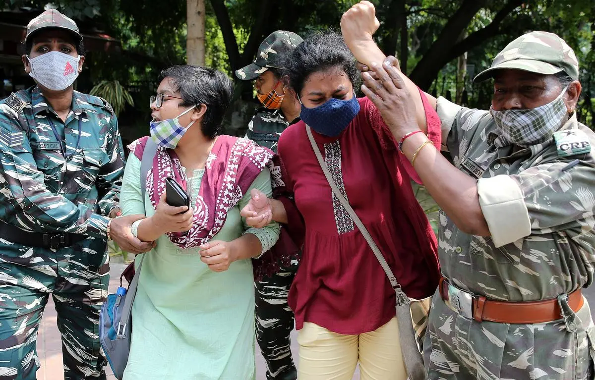 Labour Codes vs. Workers’ Rights: Trade Unions Rally Against Unilateral ...