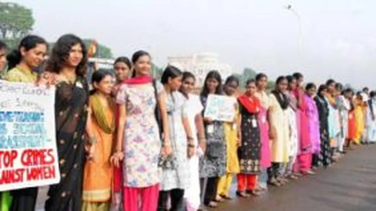 Protecting women - Frontline