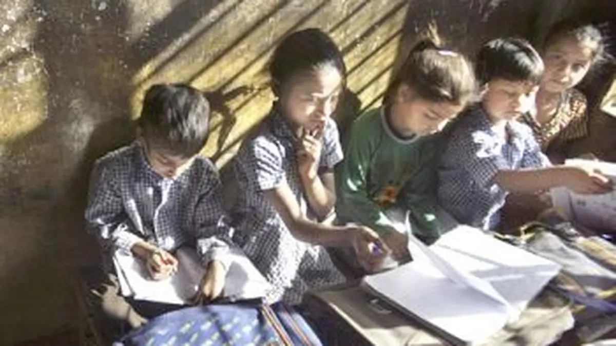 Blinkered vision - Frontline