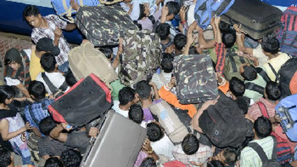 Behind the exodus - Frontline