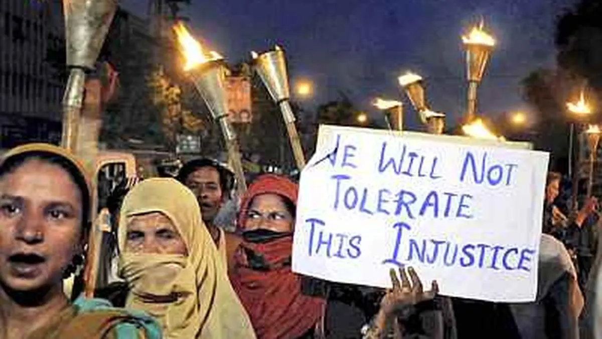 Conflicting signals - Frontline