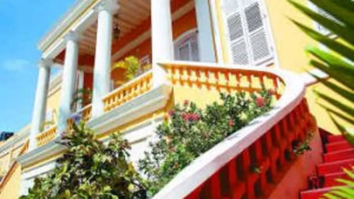 French window - Frontline