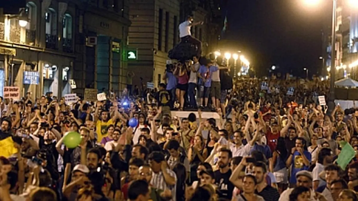 The political war - Frontline