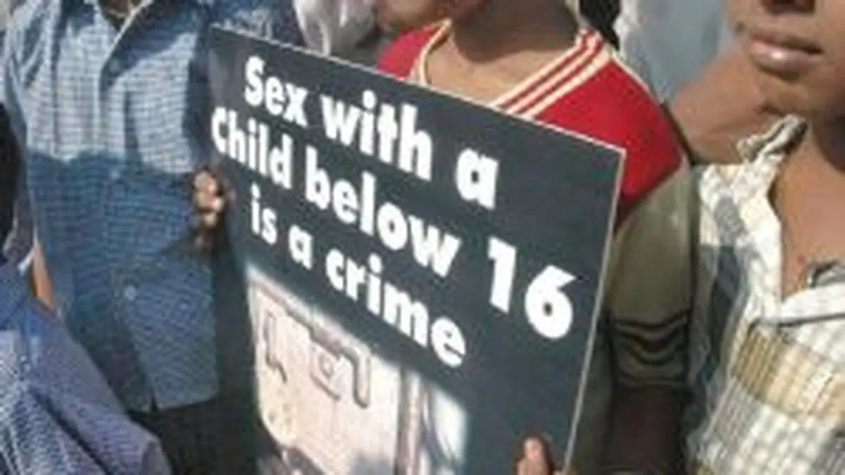 The shadow of child abuse - Frontline