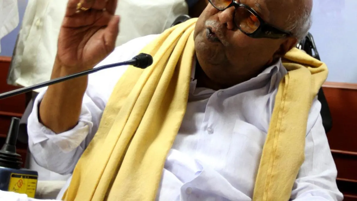 DMK snaps ties with Congress - Frontline