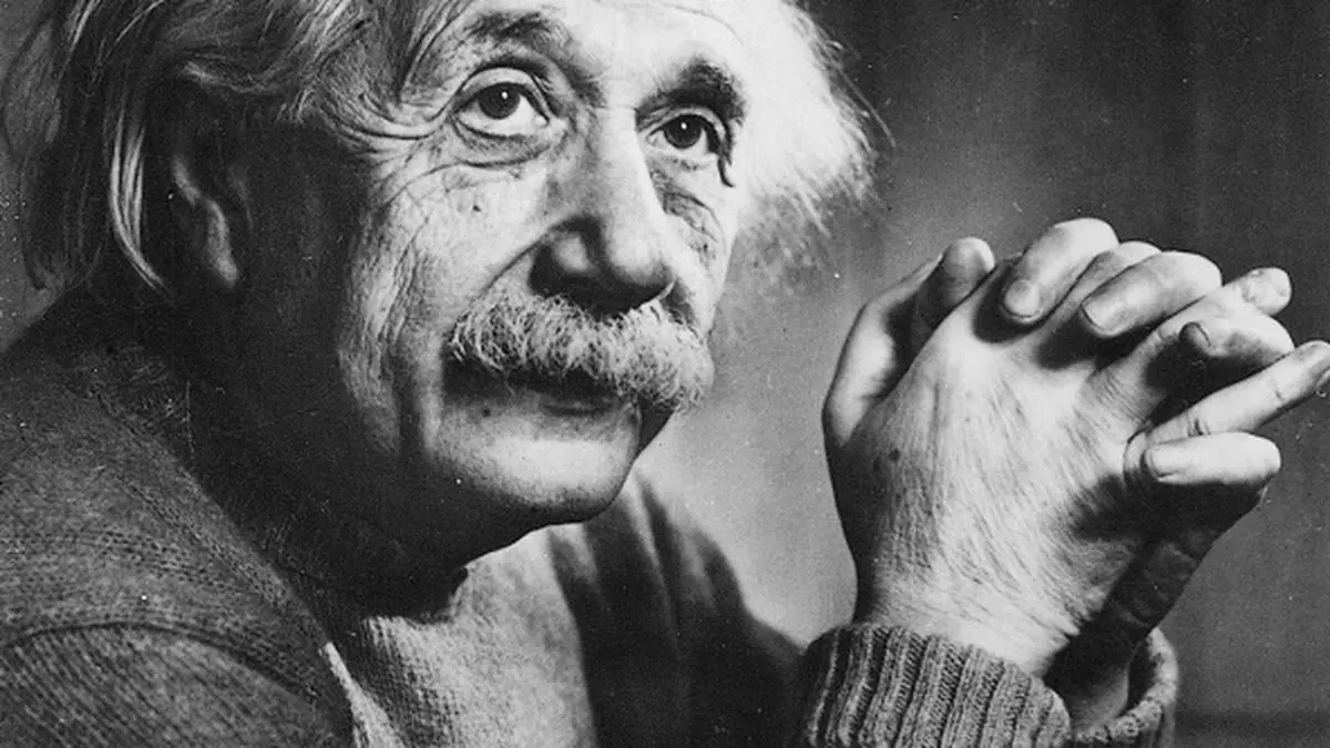 Einstein's century - Frontline