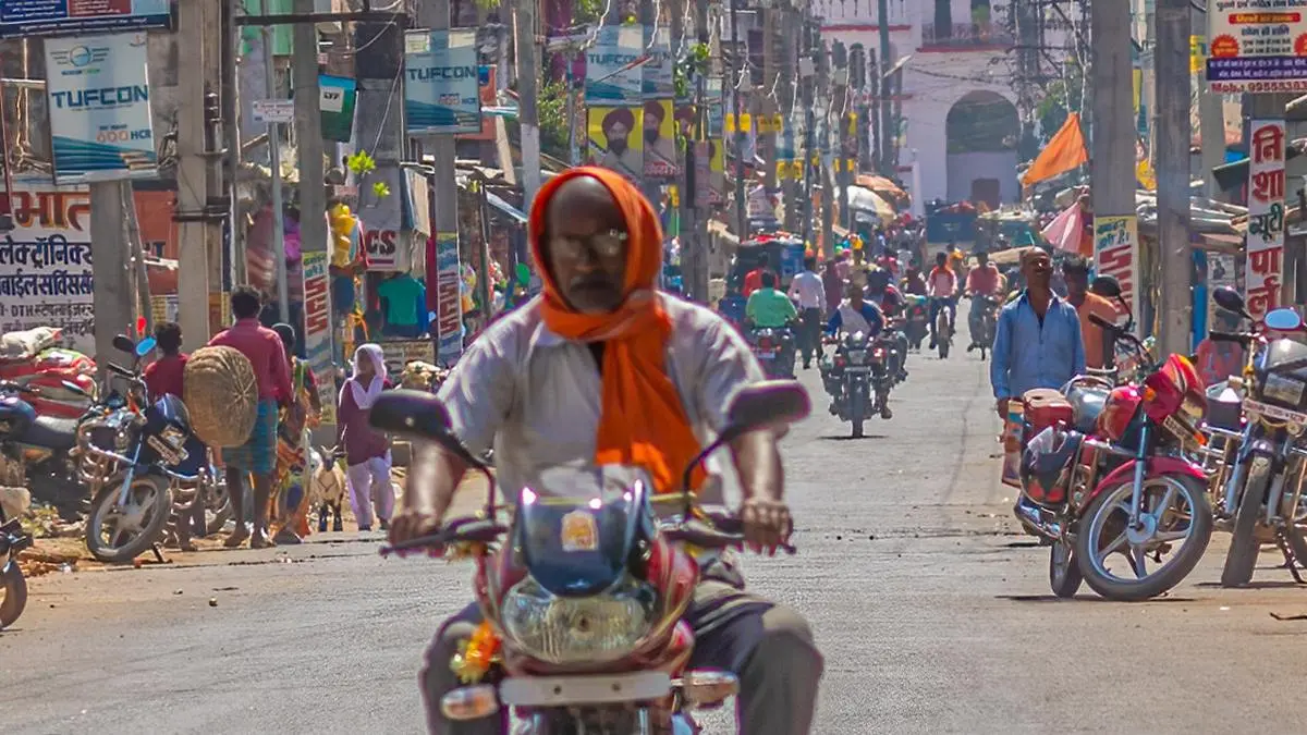 Book Review: ‘A Man from Motihari’ by Abdullah Khan is a writer’s ...