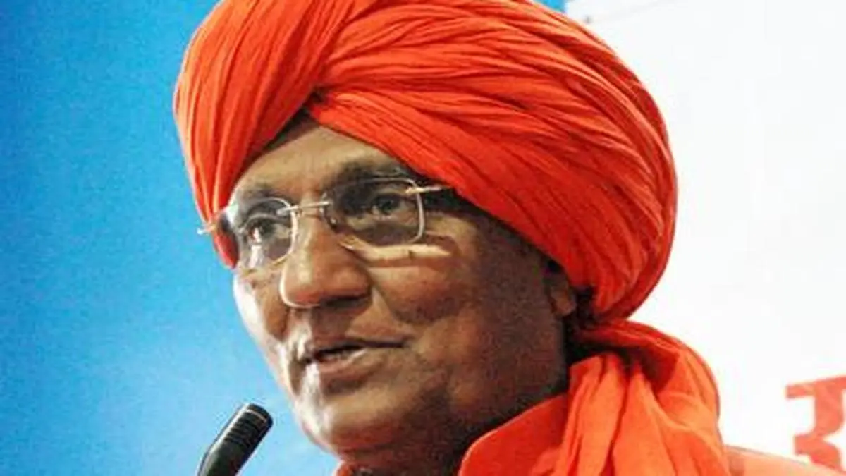 Swami Agnivesh: Activist in saffron - Frontline