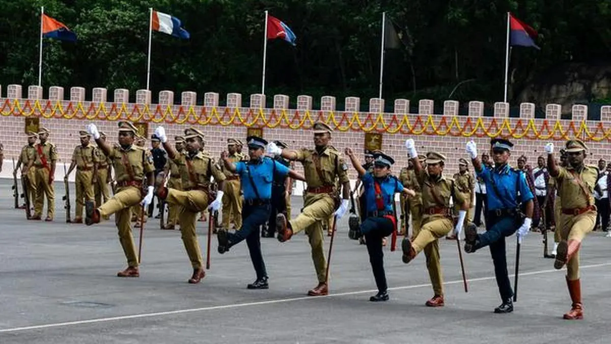 Police on policing - Frontline