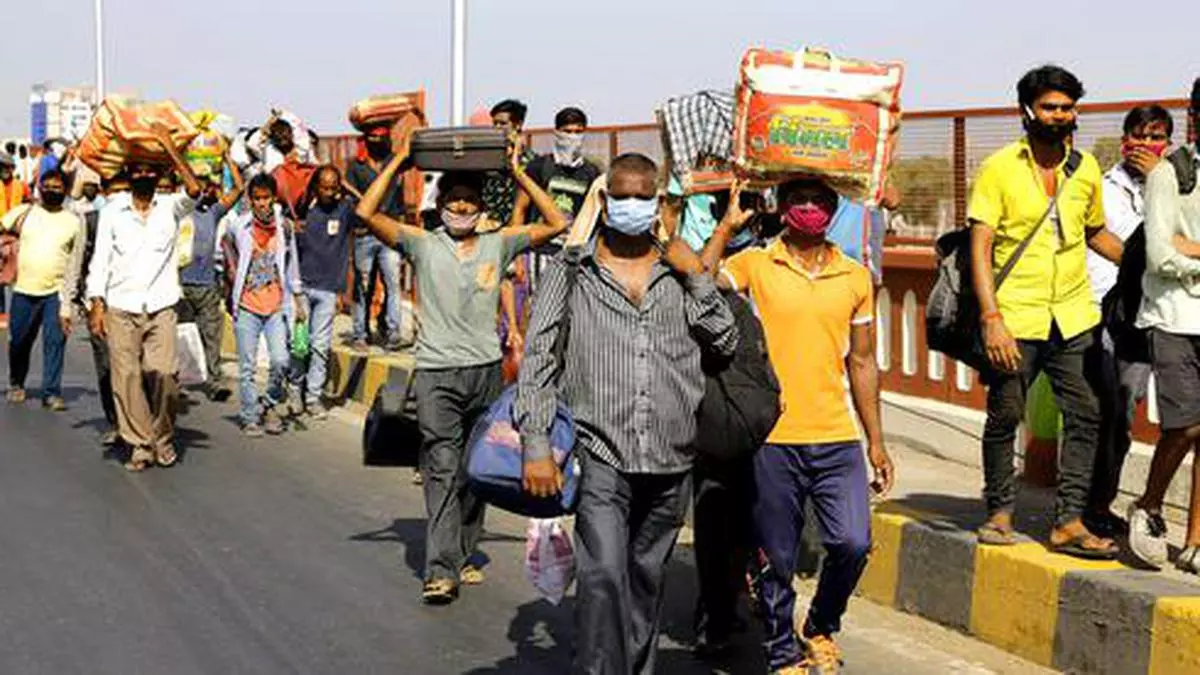 Migrant labourers: Tunnel-visioned relief from govt - Frontline